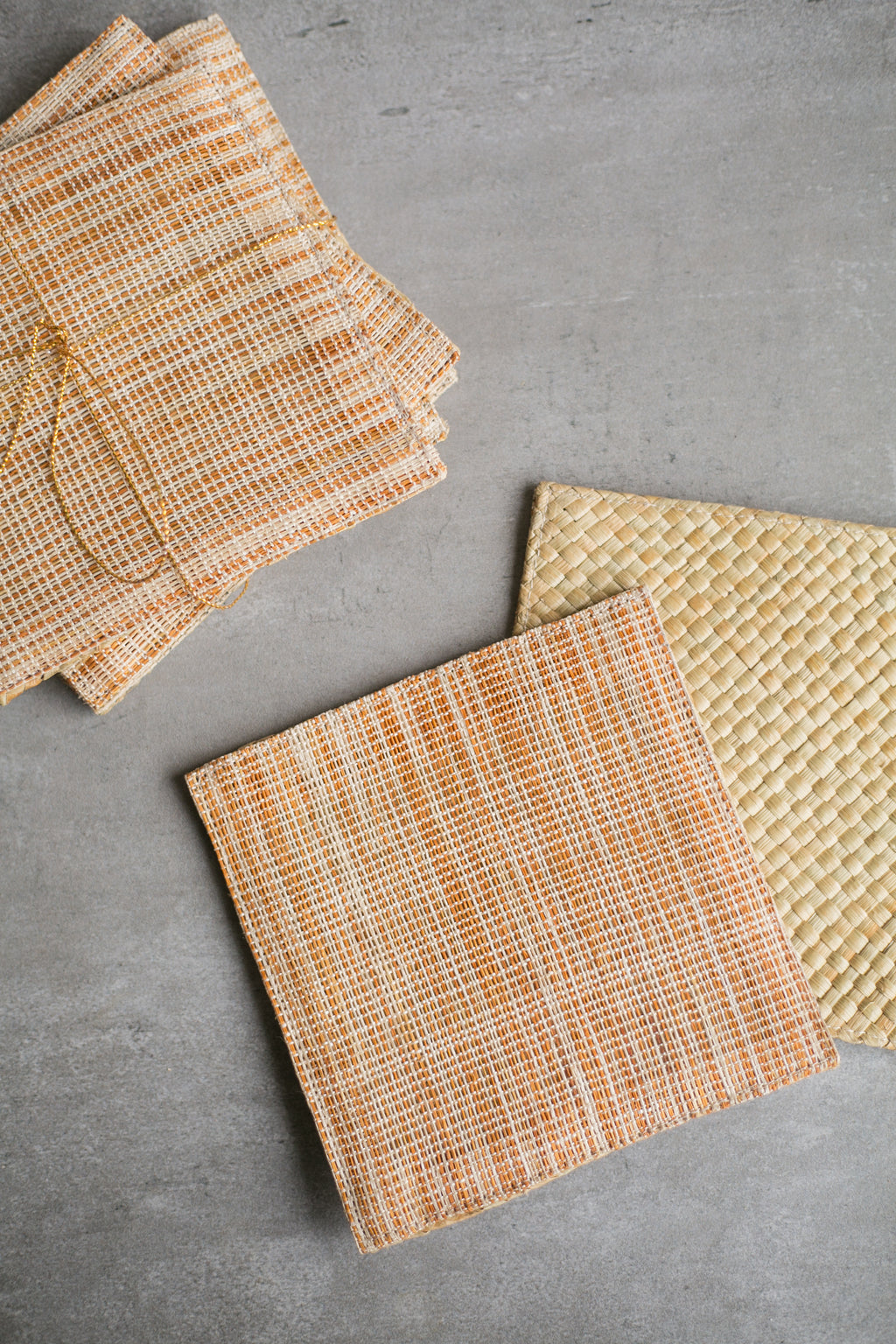 Abaca Coaster – ANTHILL Markets